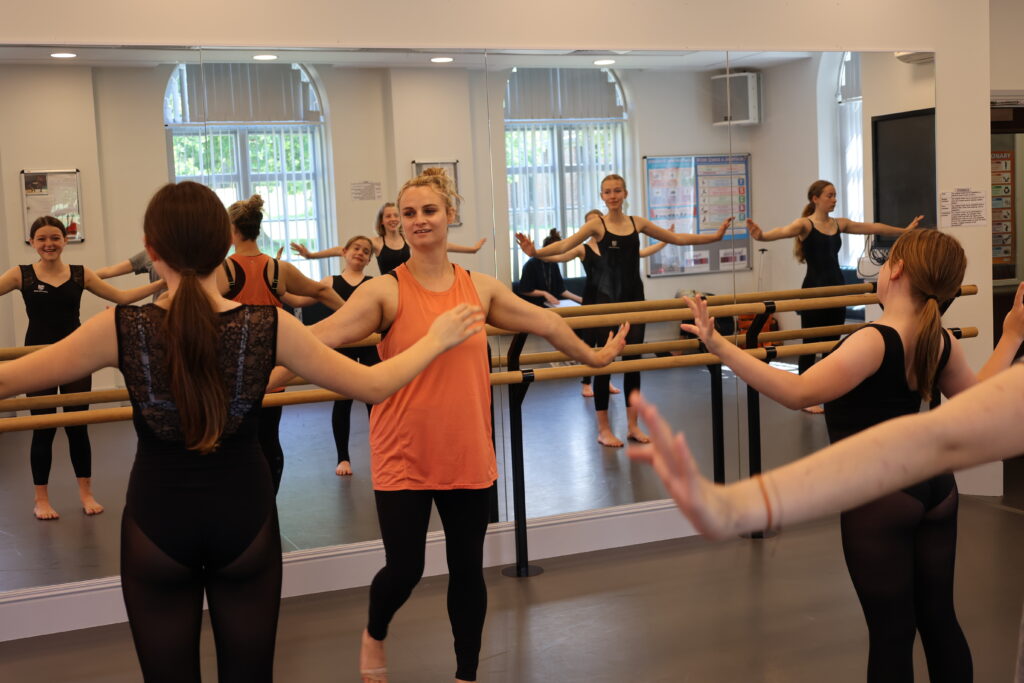 Performing with a Professional: Dance Scholars’ Workshop - Leighton Park